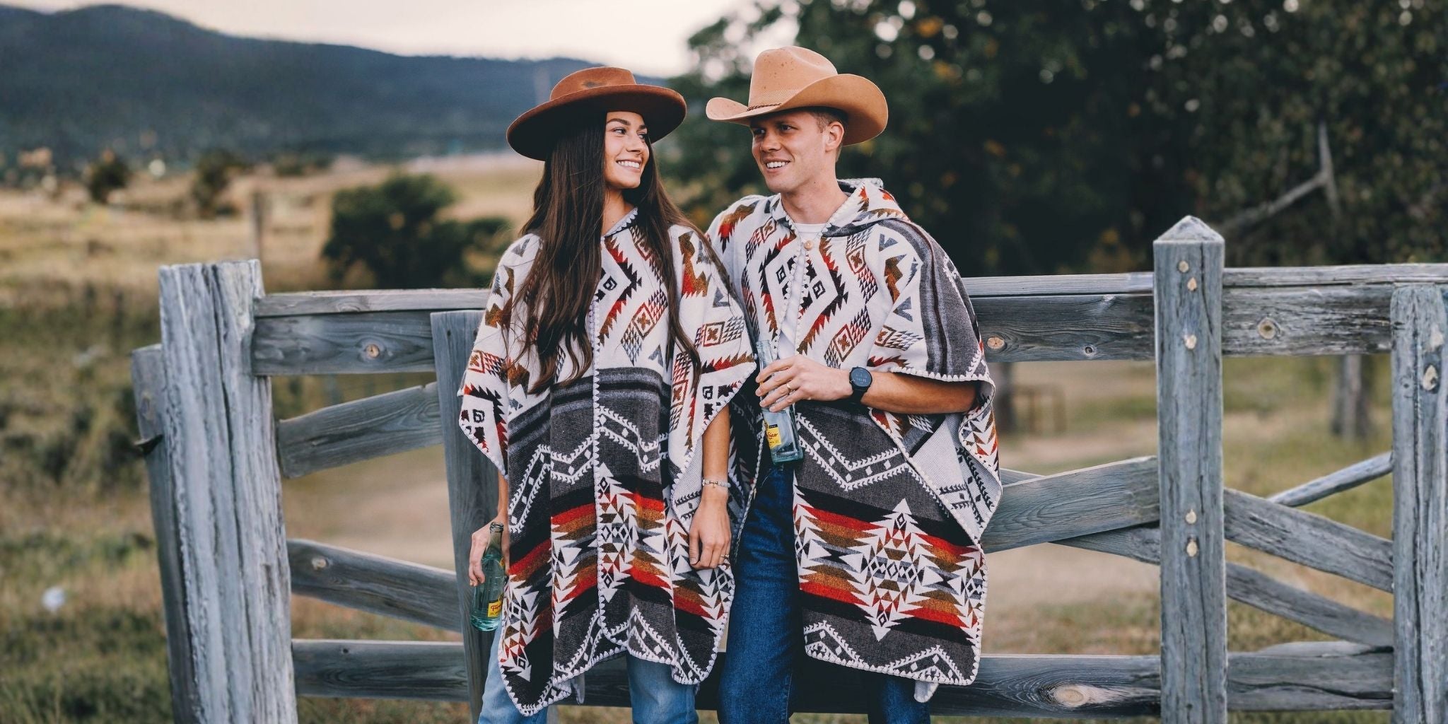 Handmade Ponchos, Leather Purses & Jewelry | Mama Ponchos